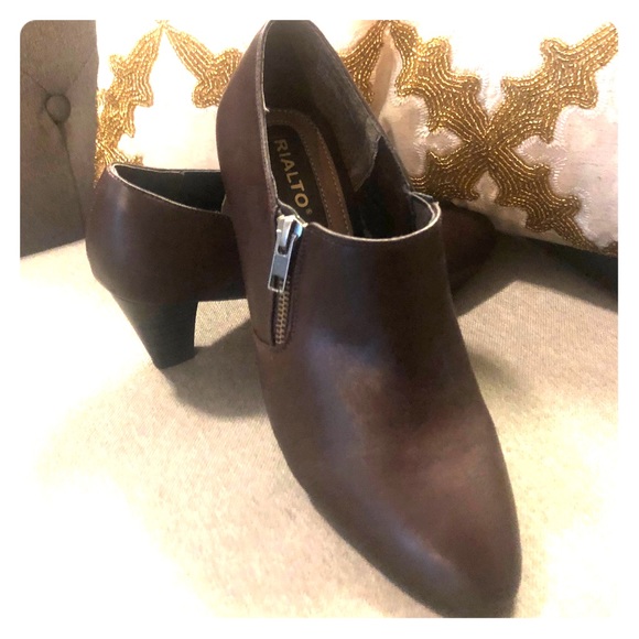 Rialto | Shoes | Womens Rialto Sarina Bootie In Brown | Poshmark